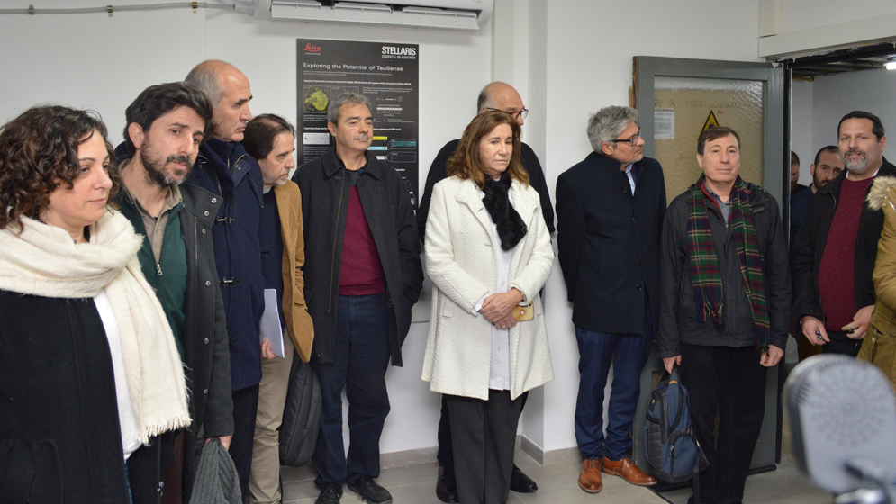 El CONICET La Plata presentó en sociedad un nuevo microscopio de última ...