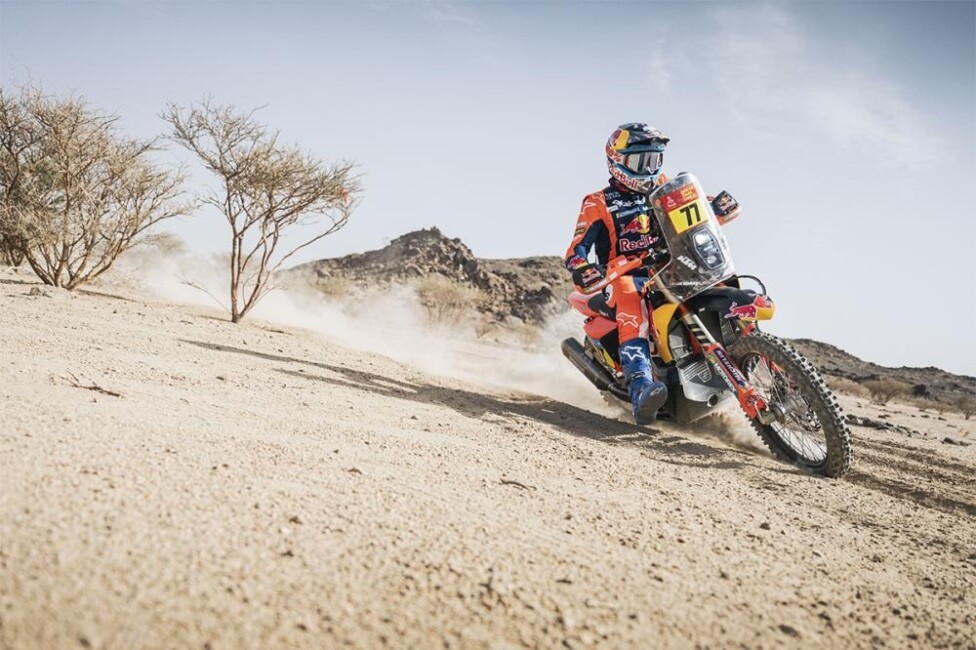 Luciano Benavides ganó la Etapa 5 del Dakar 2025 y se metió en la ...